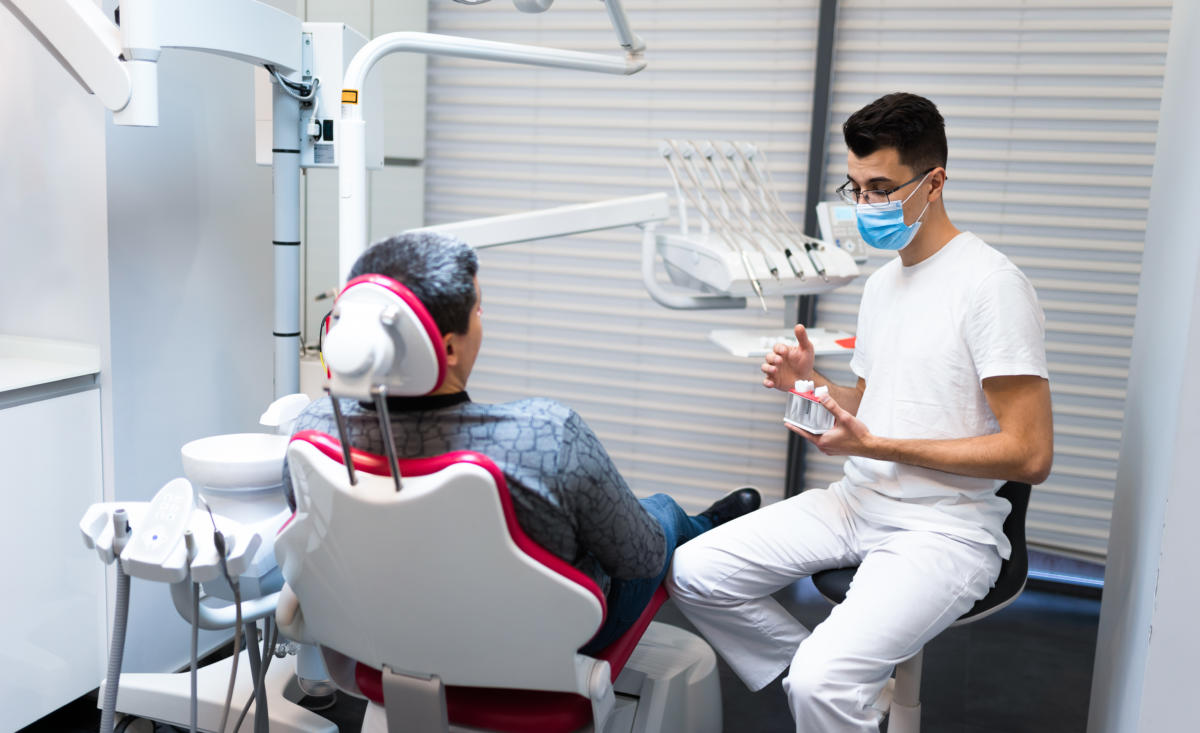 Advanced Locator Fixed Denture System - STOMADENT